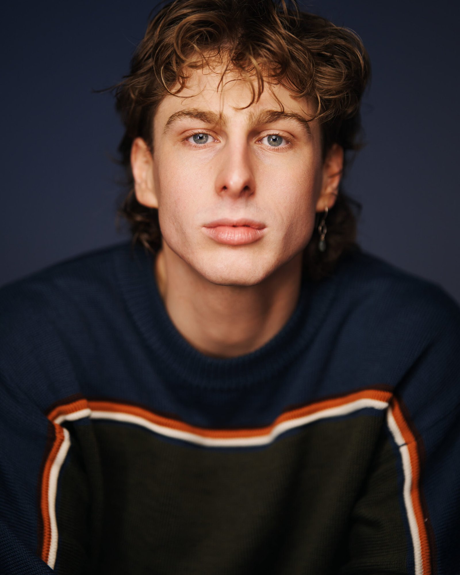 Voice Over Artists Male - Commercial & Corporate Narration ⋆ BMEG